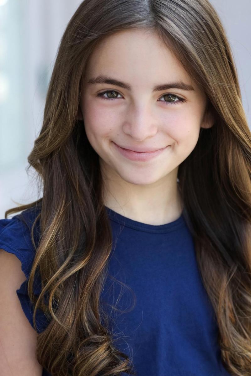 Jaiden Klein Talks About Her Roles In Emergency & Frozen &What It Is ...